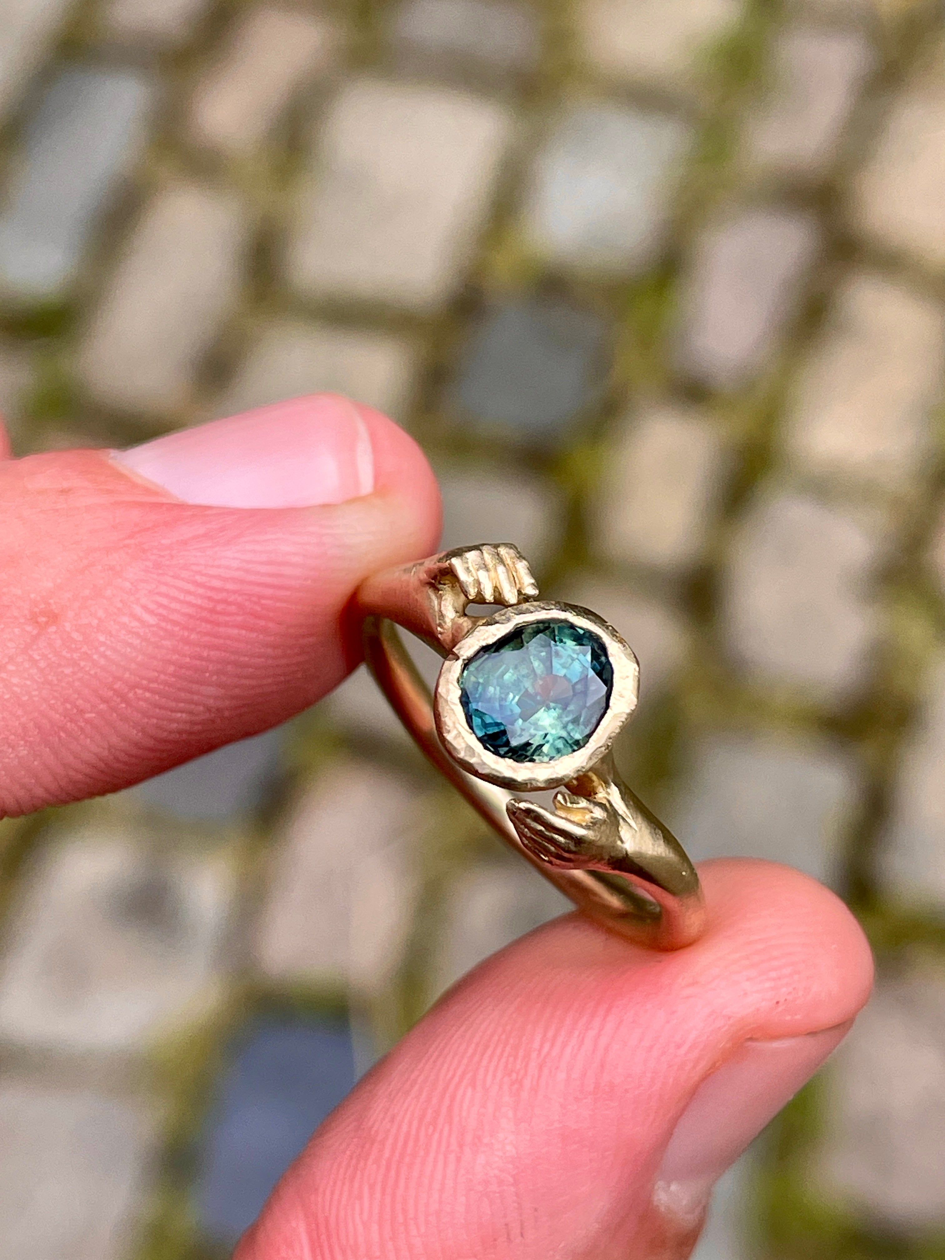 Fraser Hamilton Jewellery | 'Ocean' Sapphire & Gold Hand Ring